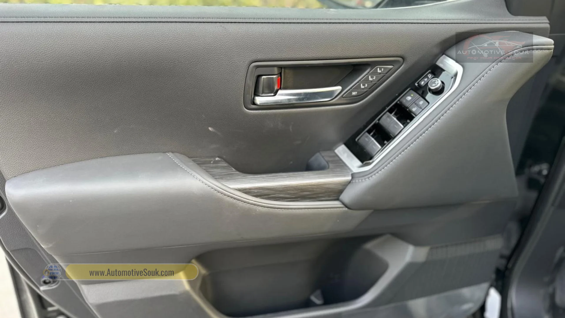 Toyota Land Cruiser 300 ZX 3.3L Diesel Engine
